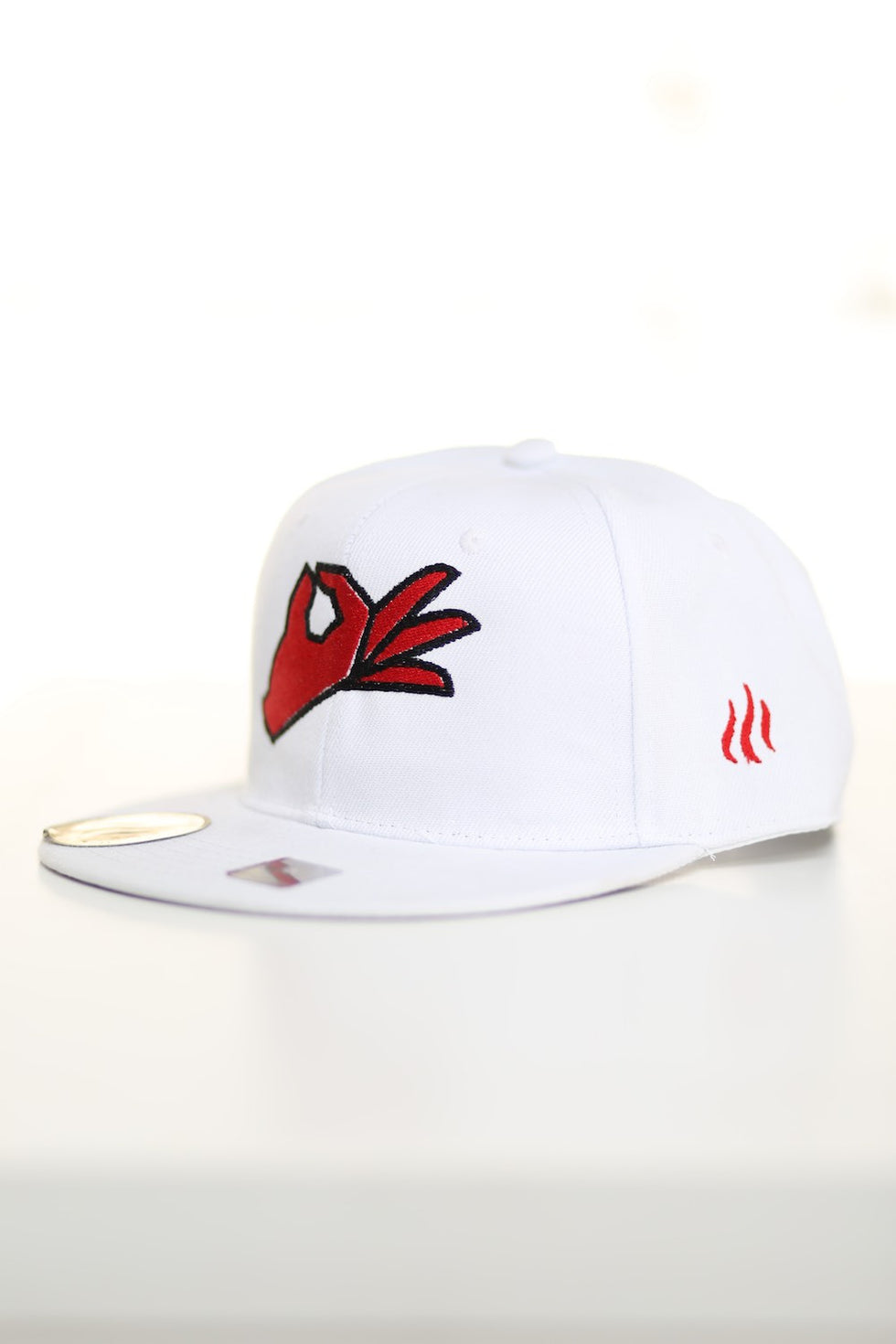 The Yo! fitted cap, white – Burning Sands™